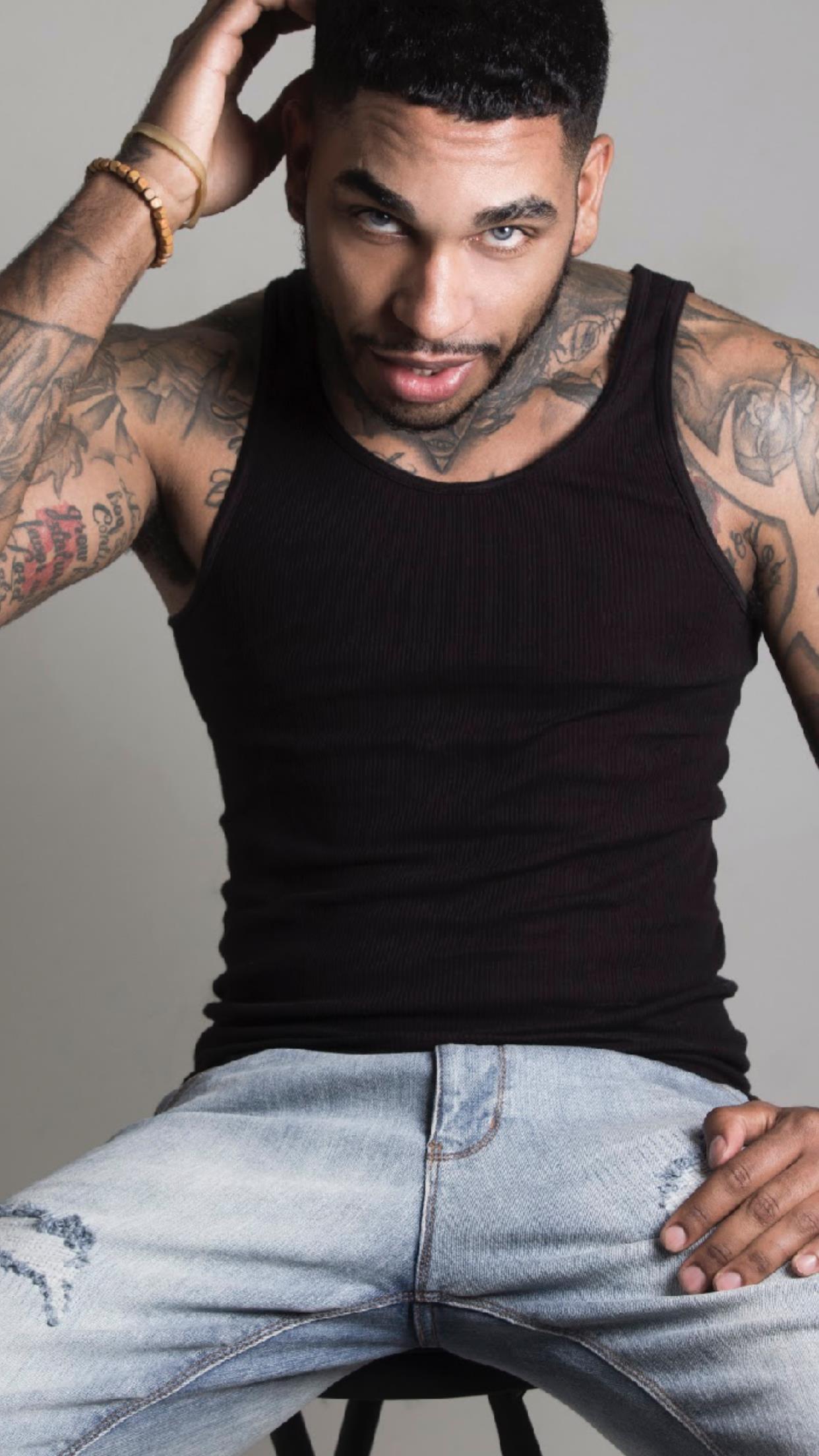 Samuel Riggins's Model portfolio